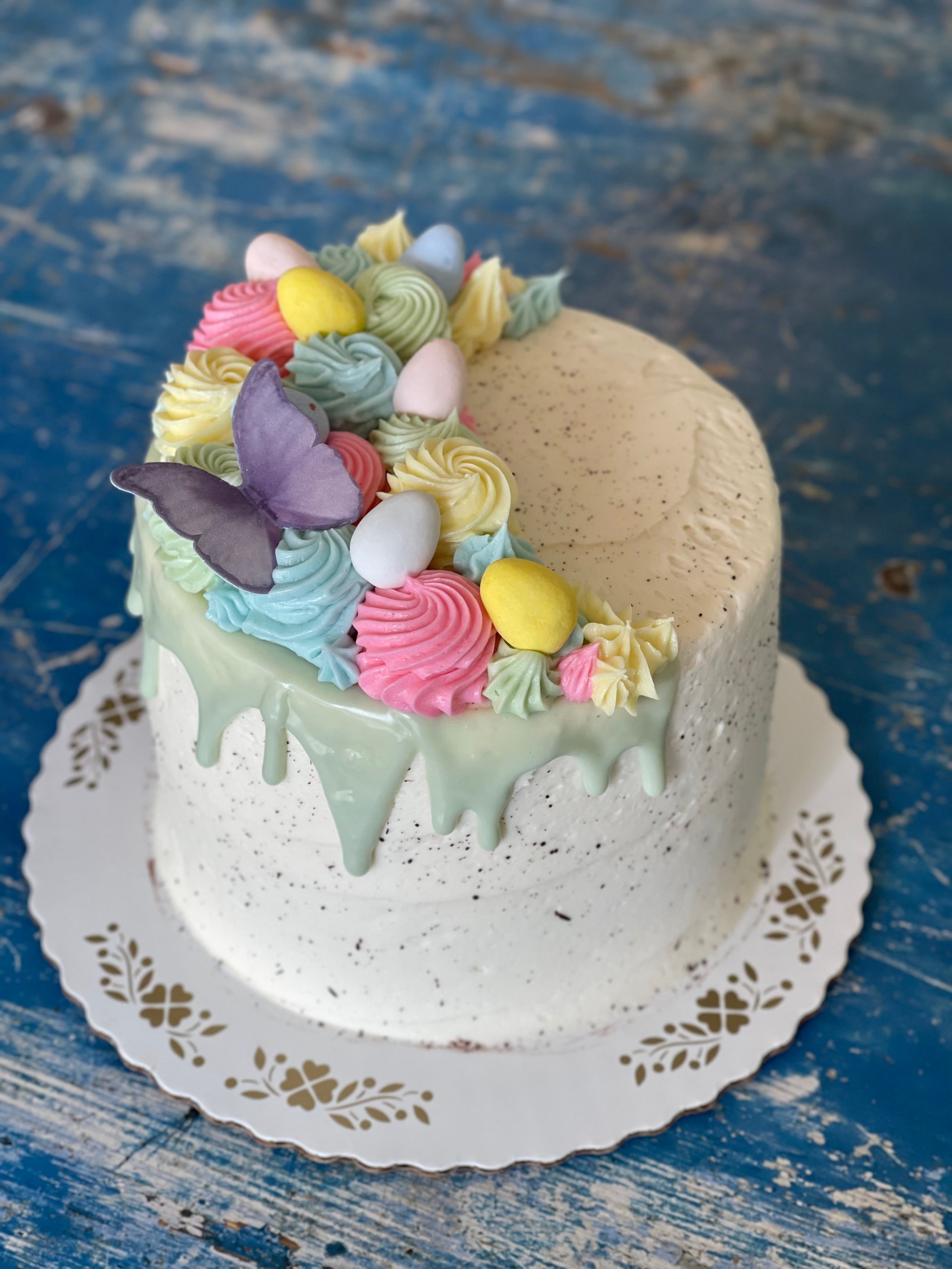 5" Drip Cake | Magpies Bakery